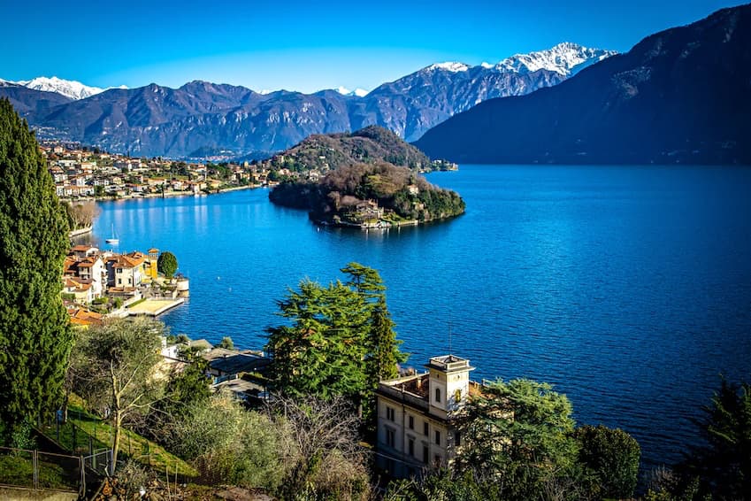 Fall in Love with the Most Beautiful Lakes in Italy | Villanovo