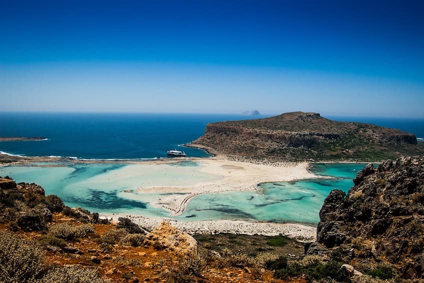 Soak up some Sunshine at Crete's Most Beautiful Beaches | Villanovo