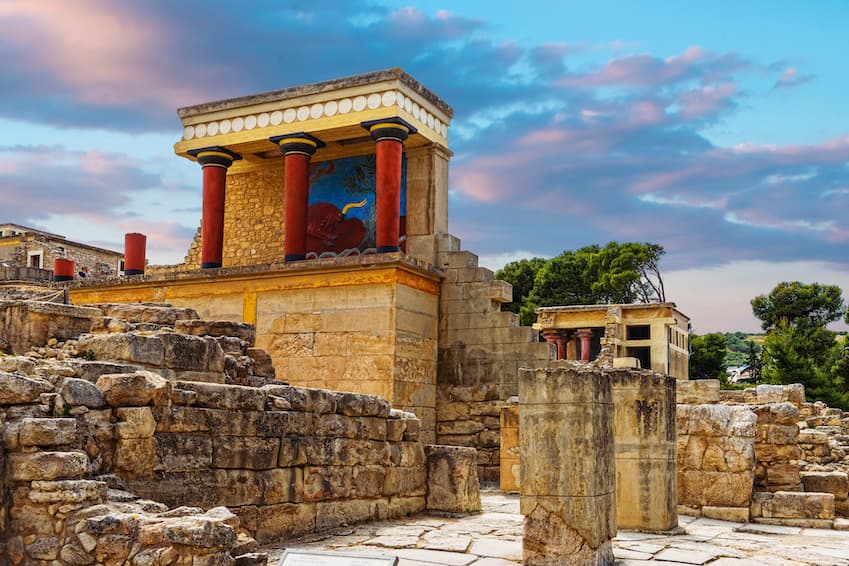 Explore Crete's Historical Sites | Villanovo