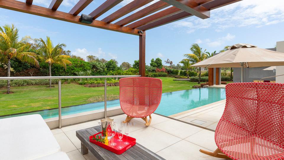 Beach front villa rentals in Mauritius | Villanovo